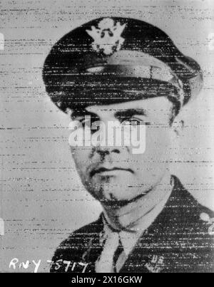THE ATOMIC BOMB, AUGUST 1945 - Head and shoulders portrait of Major ...