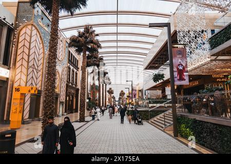 inside The Avenues, the largest shopping mall in Kuwait Stock Photo - Alamy
