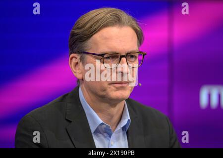 Claus Strunz - deutscher Boulevard-Journalist, Fernsehmoderator, zu ...