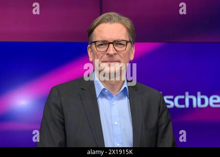 Claus Strunz - deutscher Boulevard-Journalist, Fernsehmoderator, zu ...