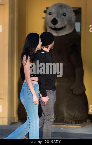 Seattle, USA. 17th Mar, 2024. Waterfront Tourists Stock Photo - Alamy
