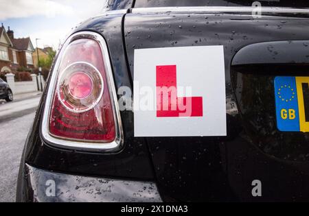 Closeup of L-plates on a black Mini Cooper hatch Stock Photo - Alamy