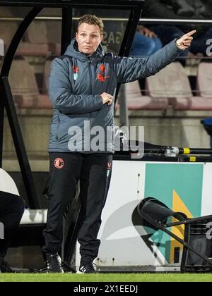 Amsterdam - Head Coach Jessica Torny of Feyenoord V1, Manon Melis ...