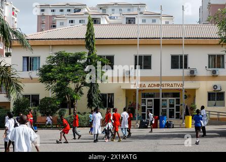 (240417) -- LUANDA, April 17, 2024 (Xinhua) -- An aerial drone photo ...