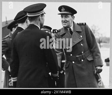 SIR ARCHIBALD SINCLAIR PRESENTS DECORATIONS TO FAMOUSFRENCH SQUADRON ...