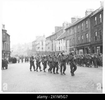 A DIVISIONAL EXERCISE IN SCOTLAND - A defenders anti-tank gun in ...