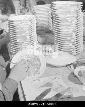 A pottery worker at J & G Meakin factory in Hanley, Staffordshire ...
