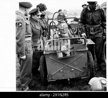 GENERAL BRERETON INSPECTS 6TH AIRBORNE DIVISION [BR] EQUIPMENT ...