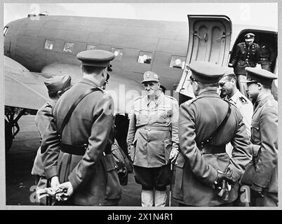 Two captured Italian Generals, including General Belletti and General ...