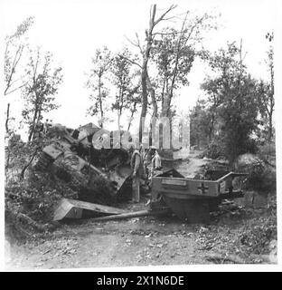 ITALY : THE ADVANCE THROUGH THE GUSTAV LINE - German tanks knocked out ...