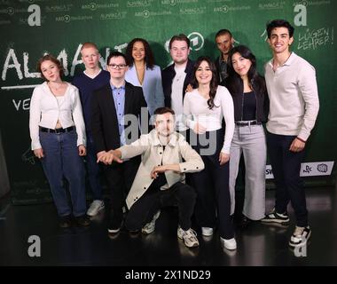 Derya Dilber und Mido Kotaini bei der Premiere der 2. Staffel der ...