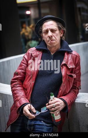 ALMANIA - Staffel 2 Premiere Milton Welsh Rolle Schulhausmeister ...