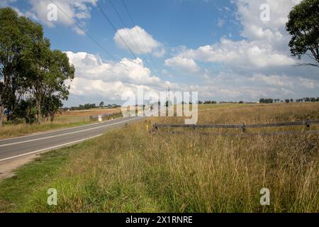 Countryside around Luddenham Road in Greater Western Sydney region ...