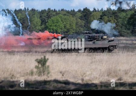 Leopard 2 A6 main battle tank in NATO camouflage Stock Photo - Alamy