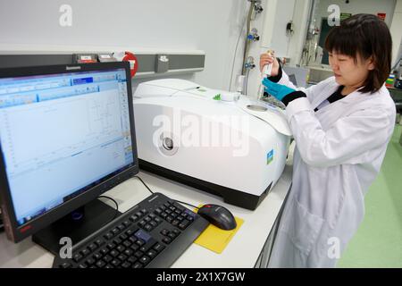 Nanomaterials group Fourier Transform Infrared Spectroscopy PerkinElmer Frontier FT-IR ...