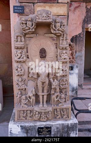 Dancing Ganesha, Artifacts discovered in the Gwalior region at Gujari ...