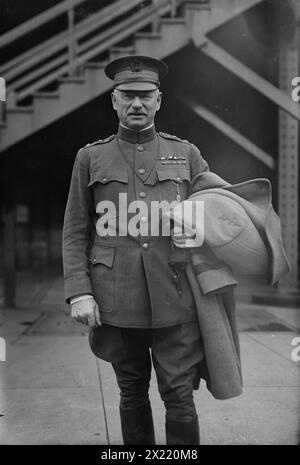 1863 - Photo shows One of the first underground trains. London ...