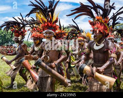 Sing Sing, dancers at the Morobe Show, Lae, Papua New Guinea Stock ...