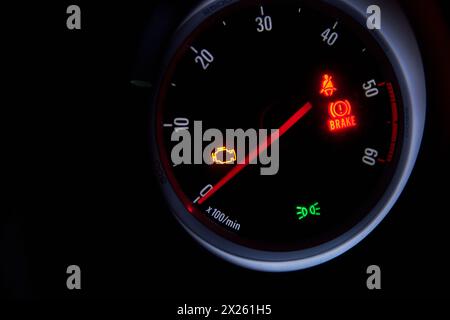 Light error illuminated on car dashboard Stock Photo - Alamy