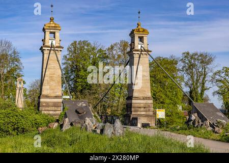 Hängebrücke über die Argen, Straßenbrücke über die Argen zwischen ...