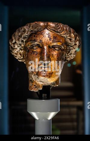 The gilt bronze head of the goddess Sulis Minerva inside Roman Baths ...