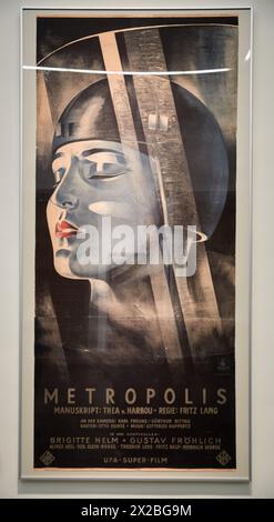 Movie poster "Metropolis" by Fritz Lang. Museum: PRIVATE COLLECTION ...