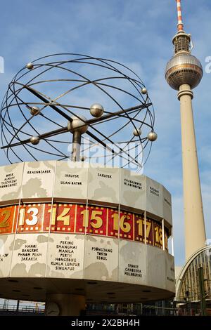 World Time Watch, Television tower, Alexanderplatz, Berlin, Germany ...