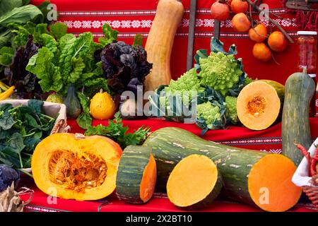 Green Vegetables and Fruits, Feria de Santo Tomás, The feast of St ...