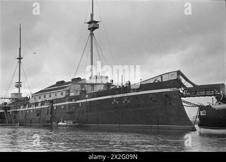 HMS DEFIANCE, TRAINING ESTABLISHMENT. SEPTEMBER 1940, HMS DEFIANCE ...