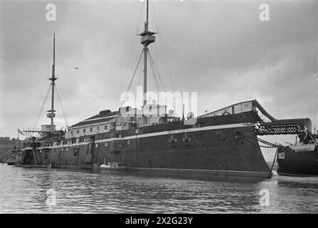HMS DEFIANCE, TRAINING ESTABLISHMENT. SEPTEMBER 1940, HMS DEFIANCE ...