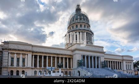 el capitolio building in revitalization, reconstructon or repairs Stock ...