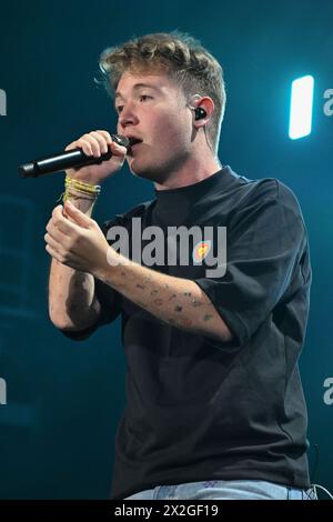 Italian singer Alfa performs during Alfa - Non so chi ha creato il ...