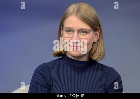 Svenja Appuhn: Bundessprecherin der Gruenen Jugend, zu Gast bei ...