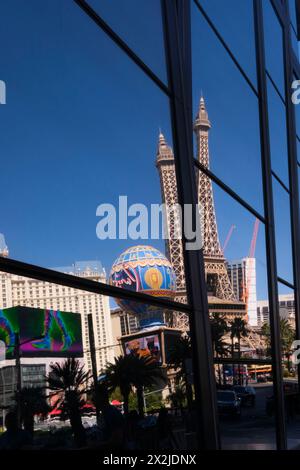 Reflections of hotel in Las Vegas, Nevada, USA Stock Photo - Alamy