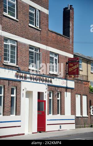 The Victoria Pub, Mile End, London Stock Photo - Alamy
