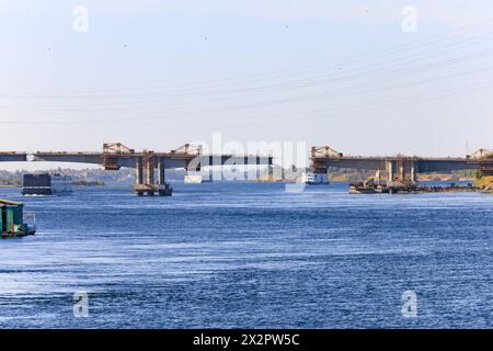 New Aswan Bridge over the river Nile, Egypt Stock Photo - Alamy