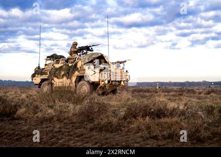 British army Supacat Jackal rapid assault, fire support and ...