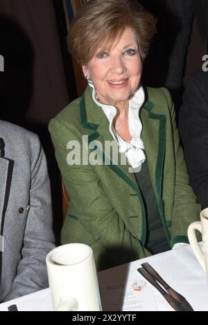 Carolin Reiber TV. Moderatorin Muenchen 23.04.2024 Hofbraeuhaus ...