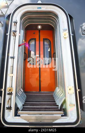 Vestibule in a passenger train Stock Photo - Alamy