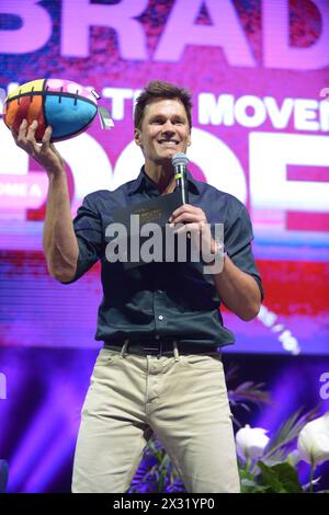 CORAL GABLES, FLORIDA - APRIL 20: Maria Anzures and Lisa Bilyeu speak ...