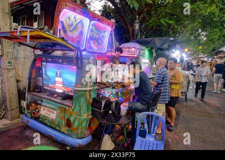 VW bus cocktail bar in Soi Rambuttri. Cannabis shop, weed shop, Khao ...