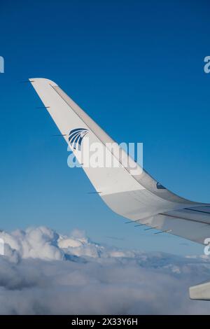 Egyptair, Egyptian Airlines A320 Neo wingtip with logo over the Sahara ...