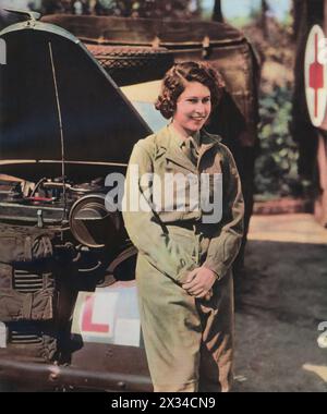 Female uniform of the Auxiliary Territorial Service (ATS) during WWII ...