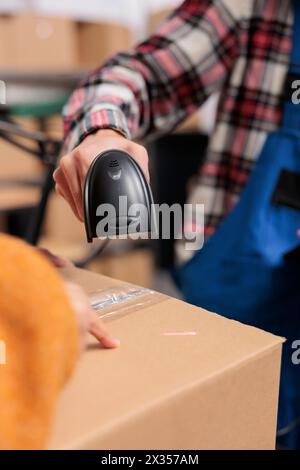 barcode scanner operator Stock Photo - Alamy