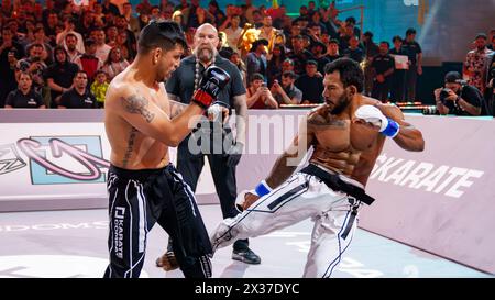Rafael Alves throws punch at Efrain Escudero Karate Combat 44 in Mexcio ...