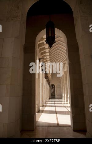 riwaq and arches sultan qaboos grand mosque muscat oman middle east ...