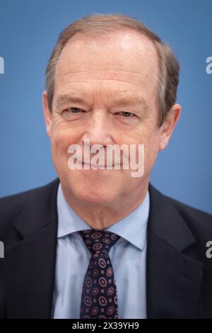 Bundespressekonferenz Vorstellung des Gutachten Fachkraefte im ...