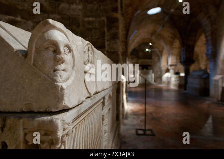 Ancient sarcophagus in the crypt of Palermo's Norman cathedral Stock ...