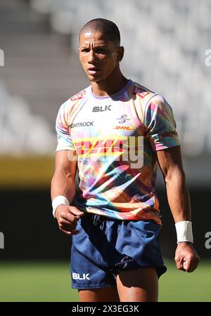 Manie Libbok of DHL Stormers during the pre-match warm-up ahead of the ...
