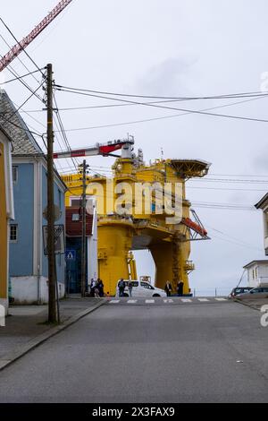 Dolwin Epsilon offshore wind convertor platform in Haugesund, Norway ...